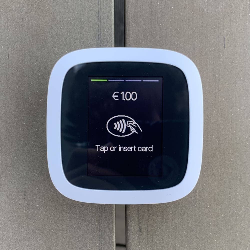 Avis sur le Revolut Reader, lecteur de CB mobile avec frais réduits